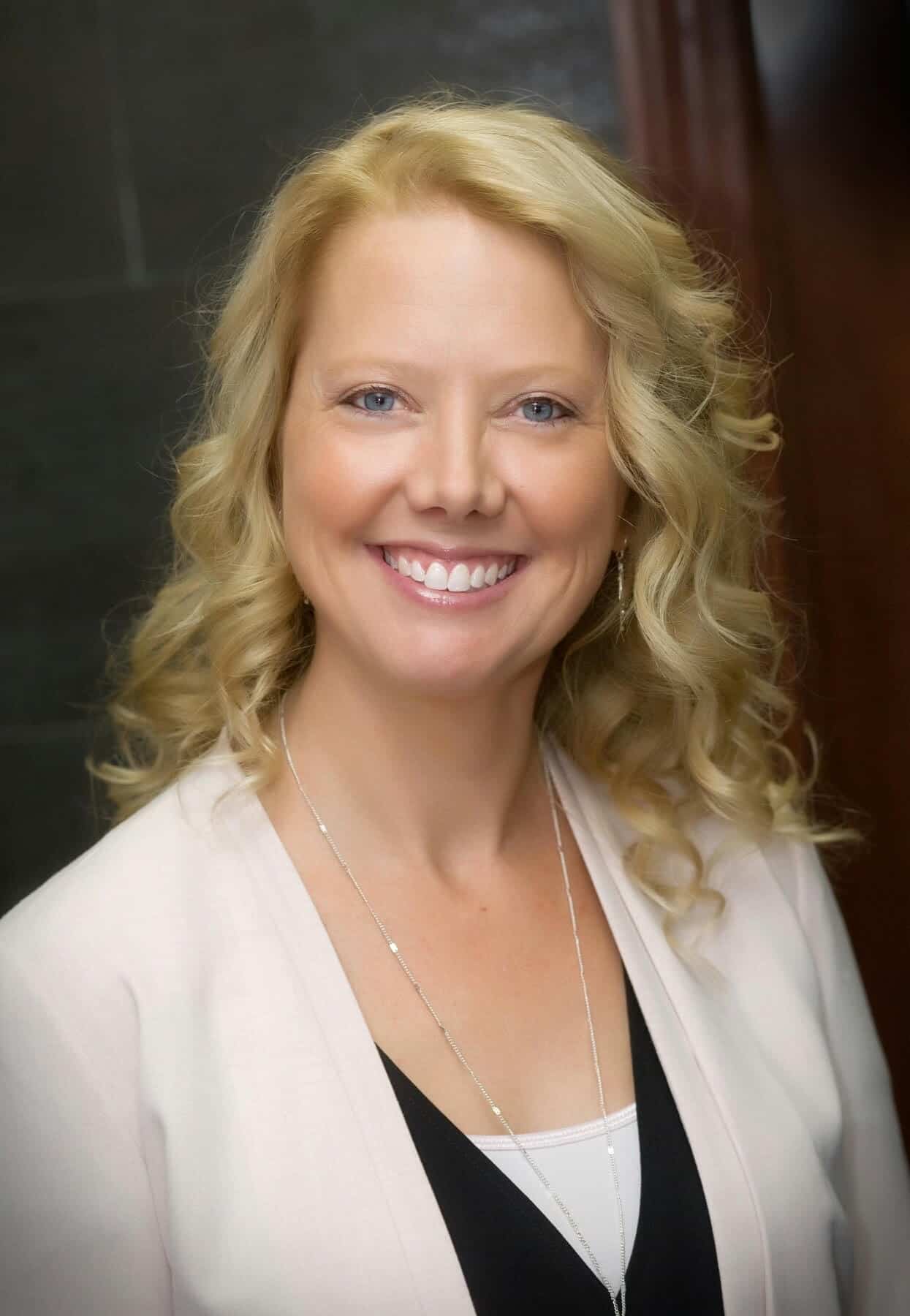 Stephanie Simmons - Beyond The Close